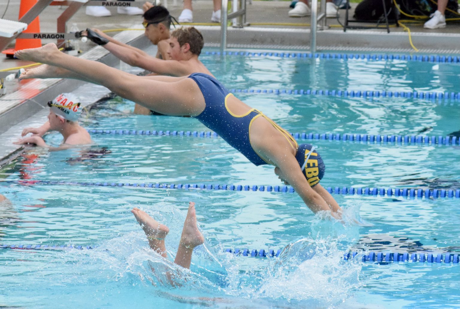 Aqua Club Makes a Splash - Mt Lebanon Magazine
