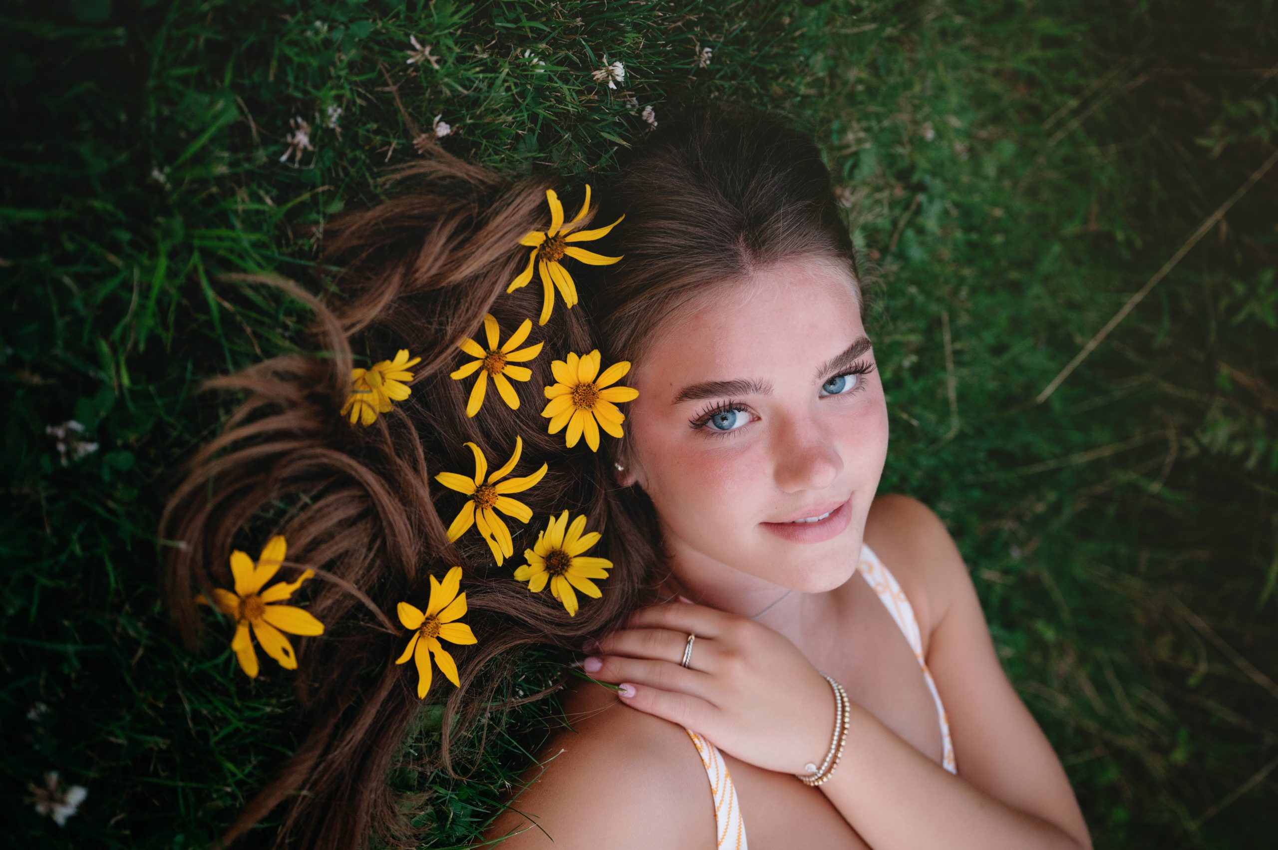 Selecting a senior photographer - Mt Lebanon Magazine